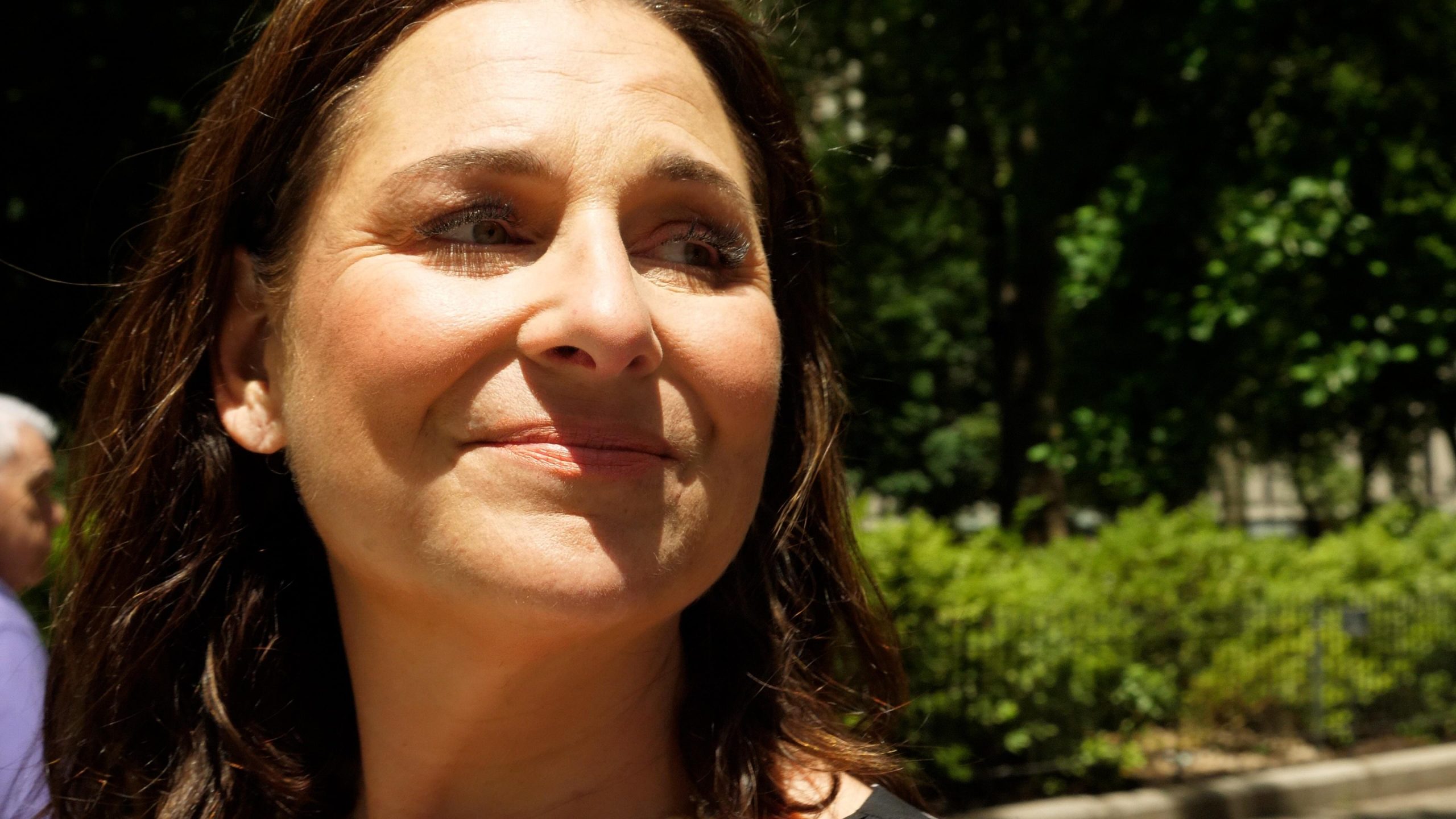 Jennifer Weiner: Mrs. Everything - Articulate with Jim Cotter